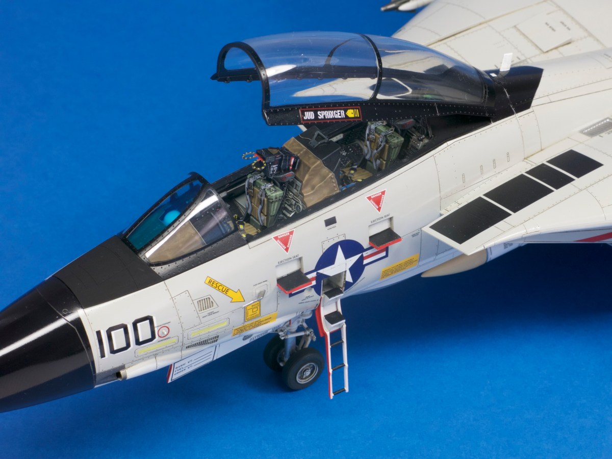LET’S BUILD TAMIYA’S 1/48 TOMCAT! – SPENCER POLLARD'S KIT BOX